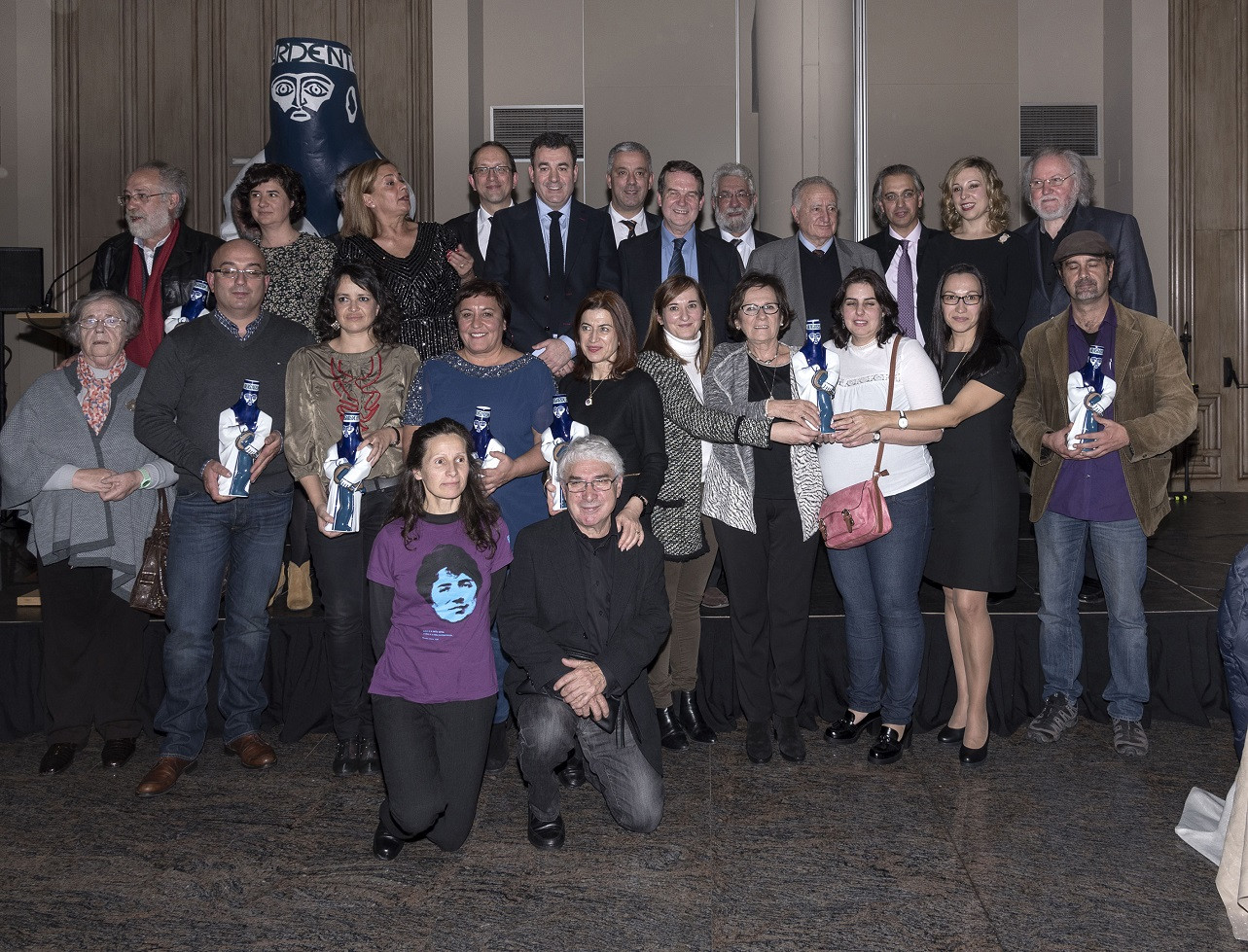 María do Cebreiro, Uxía y Alberte Pagán, Premios da Crítica Galicia ...